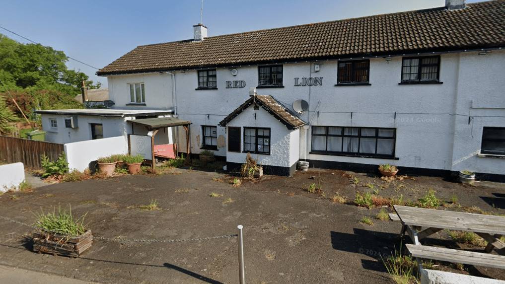 Plan to extend closed Tedburn St Mary pub ahead of Easter reopening ...